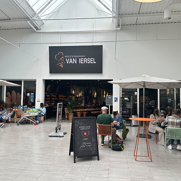 Bakkerij van Iersel. Bakkerij van Iersel Jan Heijnsstraat